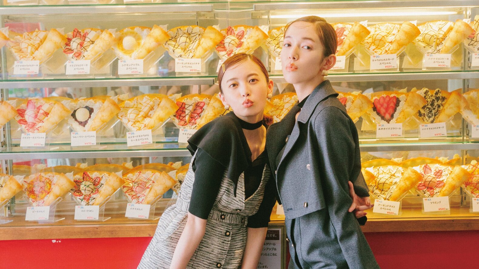 【ar×REDYAZEL】ハンサムとフェミニンを両立♡佐藤栞里×宮田聡子が着こなす甘辛コーデ2選 | arweb（アールウェブ）