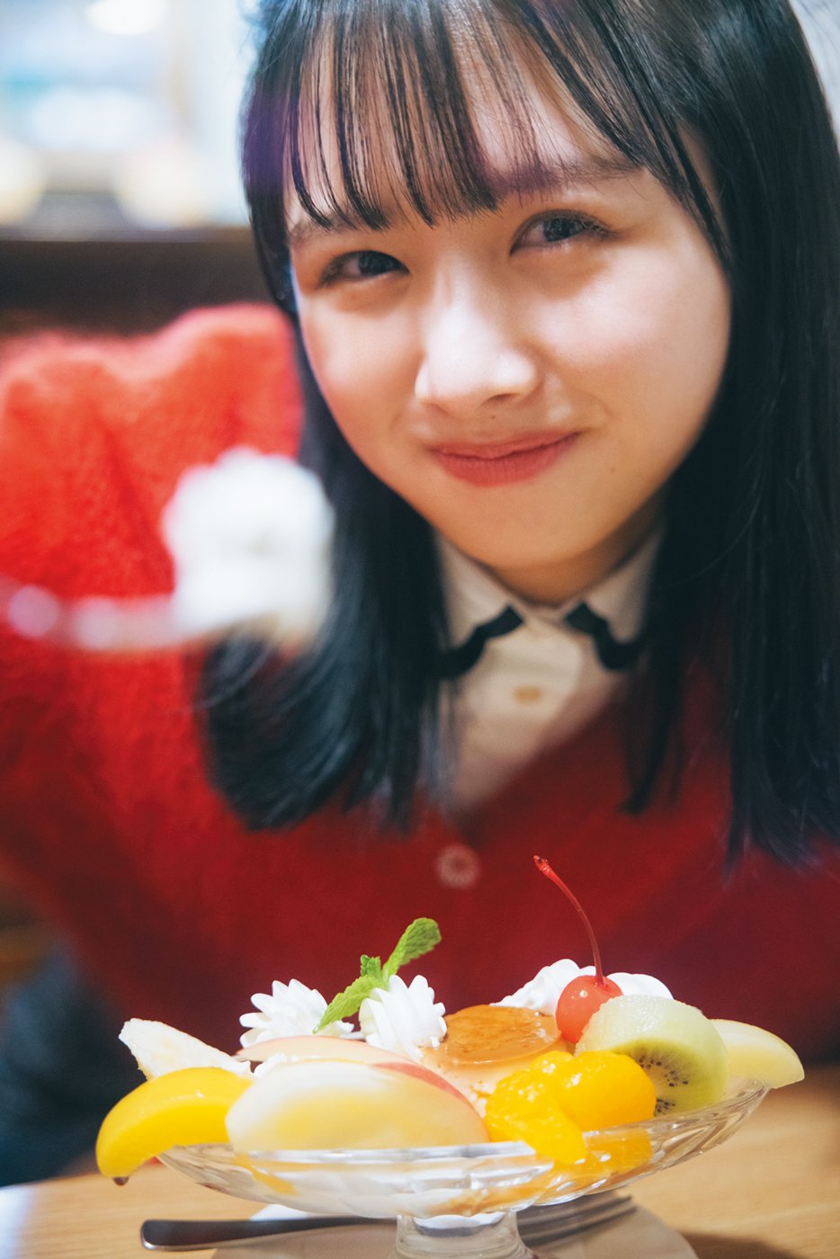 【画像・写真】 | 【arweb限定先行カット公開】日向坂46上村ひなの1st写真集『そのままで』発売まであとわずか♡「”幸せ”が顔に出ちゃっていると思う」自身のお気に入りシーンは ...