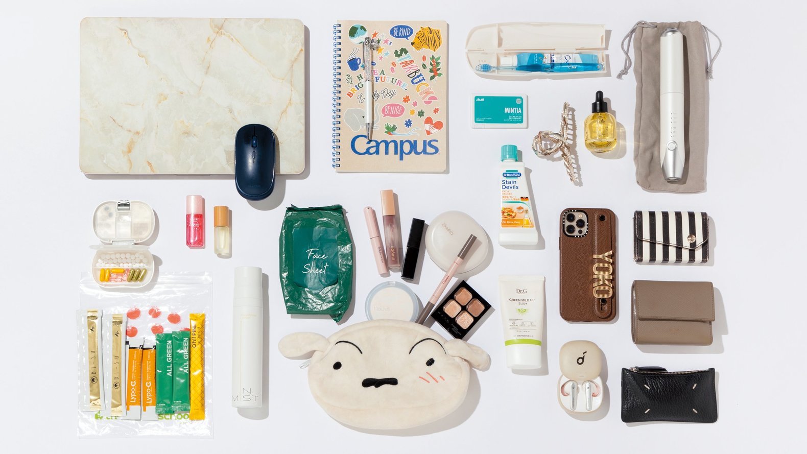 シゴデキ女子の持ち物が知りたい！ 仕事に欠かせないアイテムをセンスよく♡ arスタッフの【カバンの中身】 | arweb（アールウェブ）