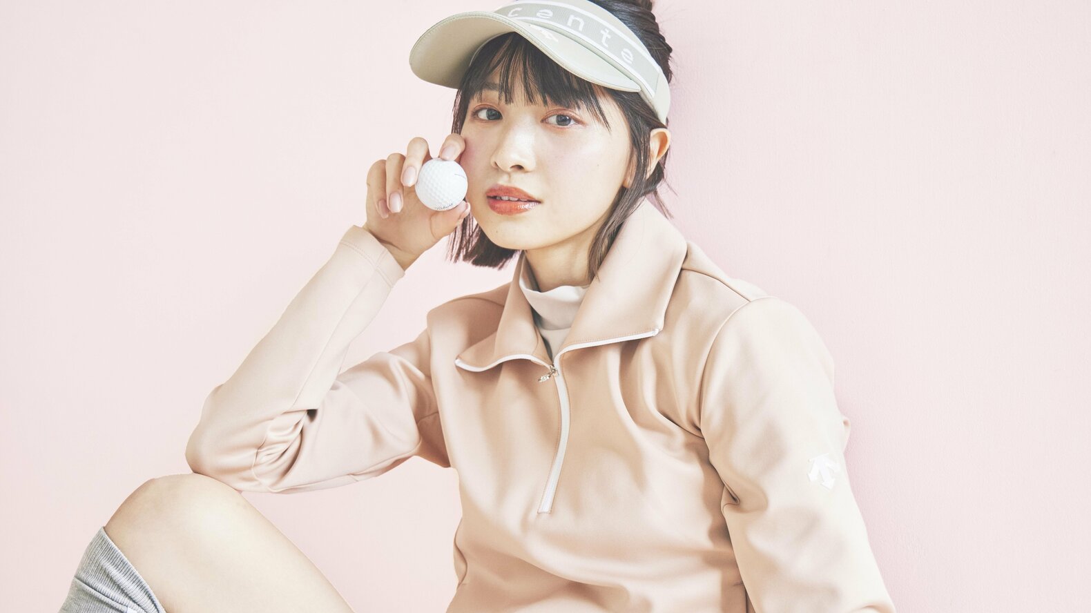 【ar golf】甘くないピンクでシャレる♡ ハーフジップのパーカーでゴルフコーデを今年ぅぽく！ | arweb（アールウェブ）