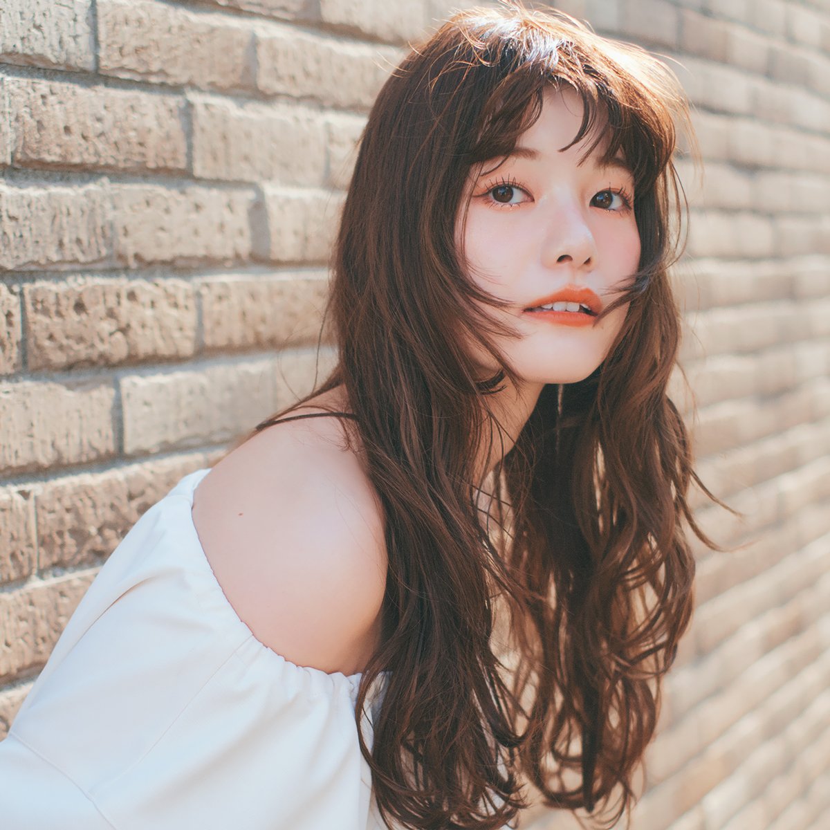 【ロング】軽やかな動きがおしゃれ！ルーズ感のある脱力ウエーブ | arweb（アールウェブ）