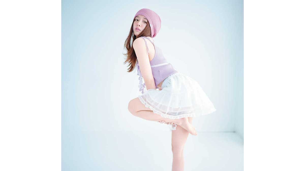 森香澄「TVで自分の足がクサイ発言をしてからいろんなメーカーさんに…」大ヒットの消臭アイテムって？美脚ケアメソッドもご紹介 | arweb（アールウェブ）