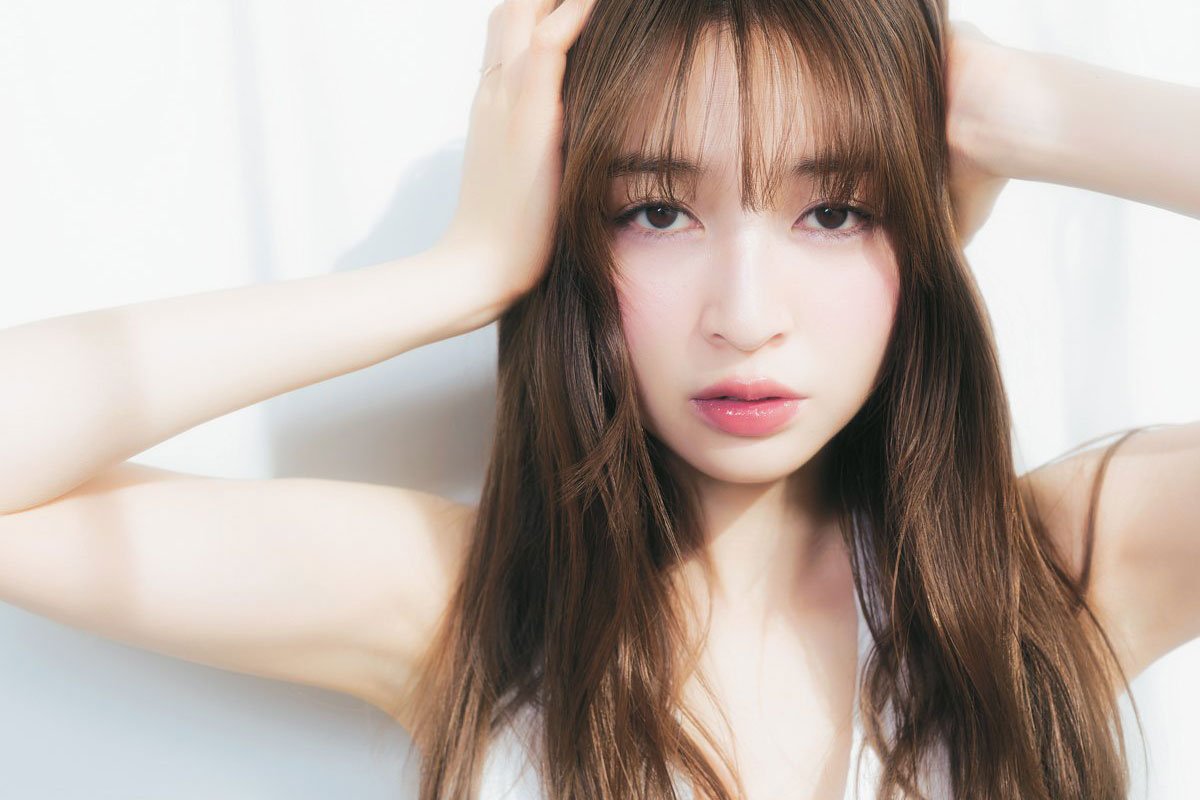 「ナチュラルな血色感をじゅんわり忍ばせて」すっぴん風なのにオーラ全開♡【アイドル肌のつくり方】 | arweb（アールウェブ）