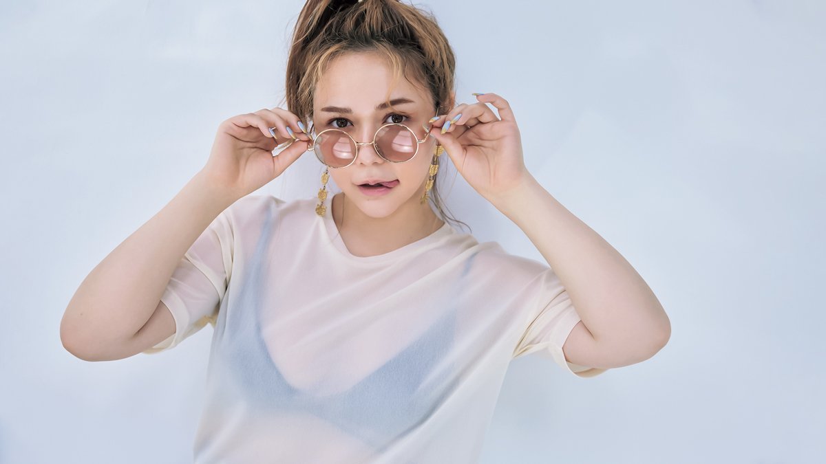 「街でもお気に入りのスイムウェアを楽しめちゃう♡」デイリーコーデに水着をMIXさせたコーデをお届け | arweb（アールウェブ）