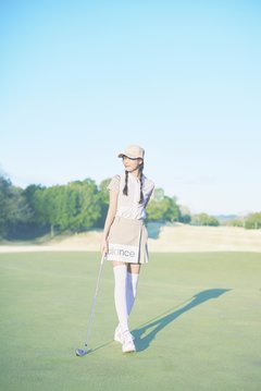【画像・写真】 | 【ar golf】勇気がいるミニスカだけどゴルフ場でなら…！ むしろ痩せ見えが叶うスカートが大優勝♡ | arweb（アールウェブ） | 大好きな人にモテるための髪型 ...