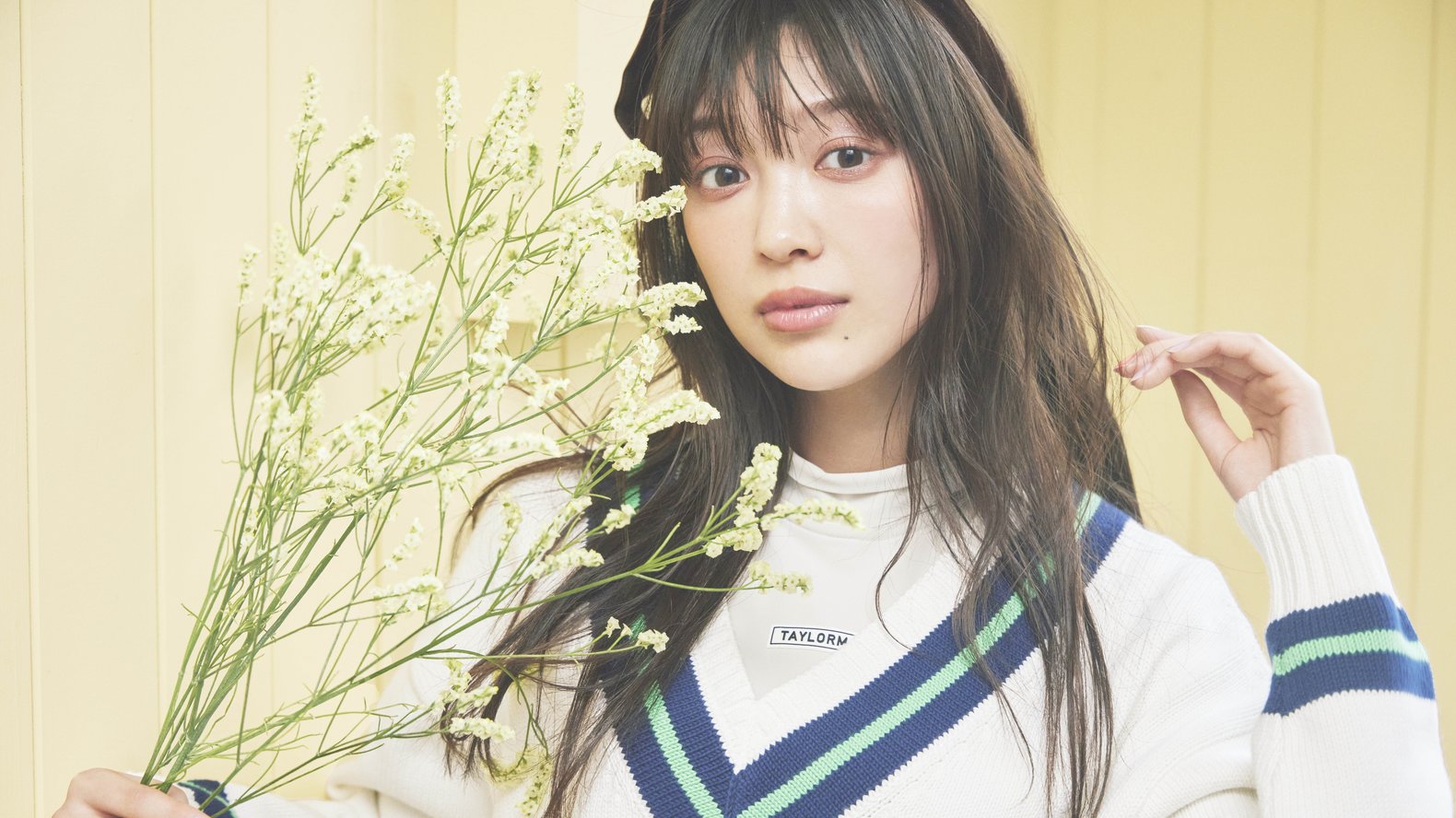 【ar golf】初心者はファッションから入るのもアリ♡ 普段着でも着たいプレッピーニットがゴルフ場で映える！ | arweb（アールウェブ）