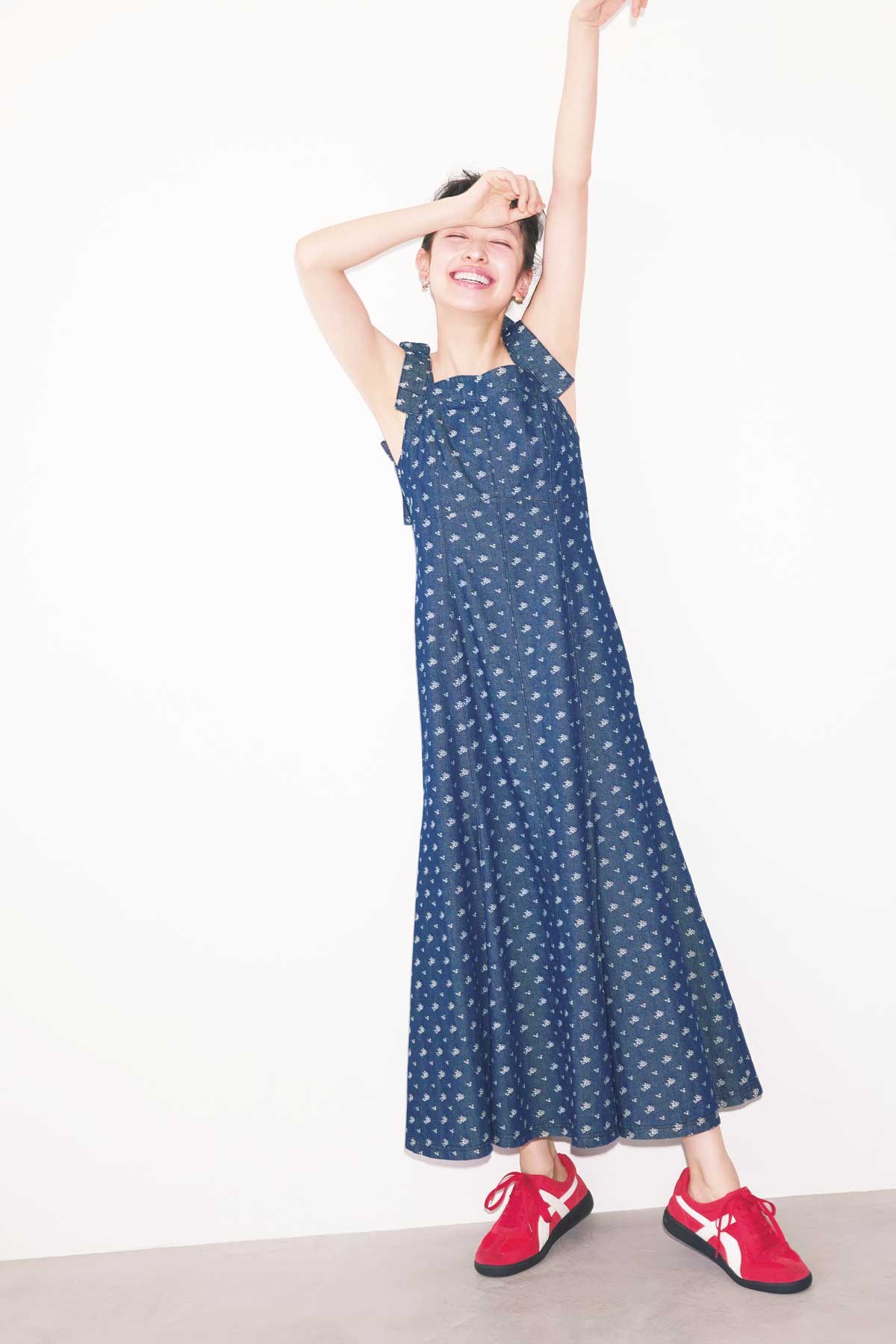 【画像・写真】 | 華やかトップスでスタイルUPを狙う♡【ヒロイントップス×旬デニムの着こなし】3選 | arweb（アールウェブ） | 大好きな人にモテるための髪型・メイク・ファッション情報満載！