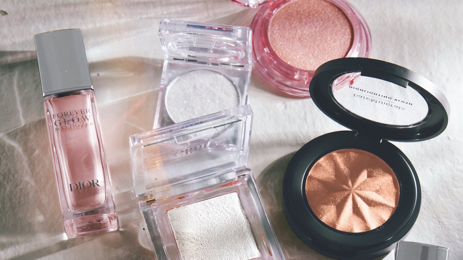 【ar的推しハイライト8選】今やメイクの必需品！どういう違いがある？好みの艶めきを選んでみて♡ | arweb（アールウェブ）