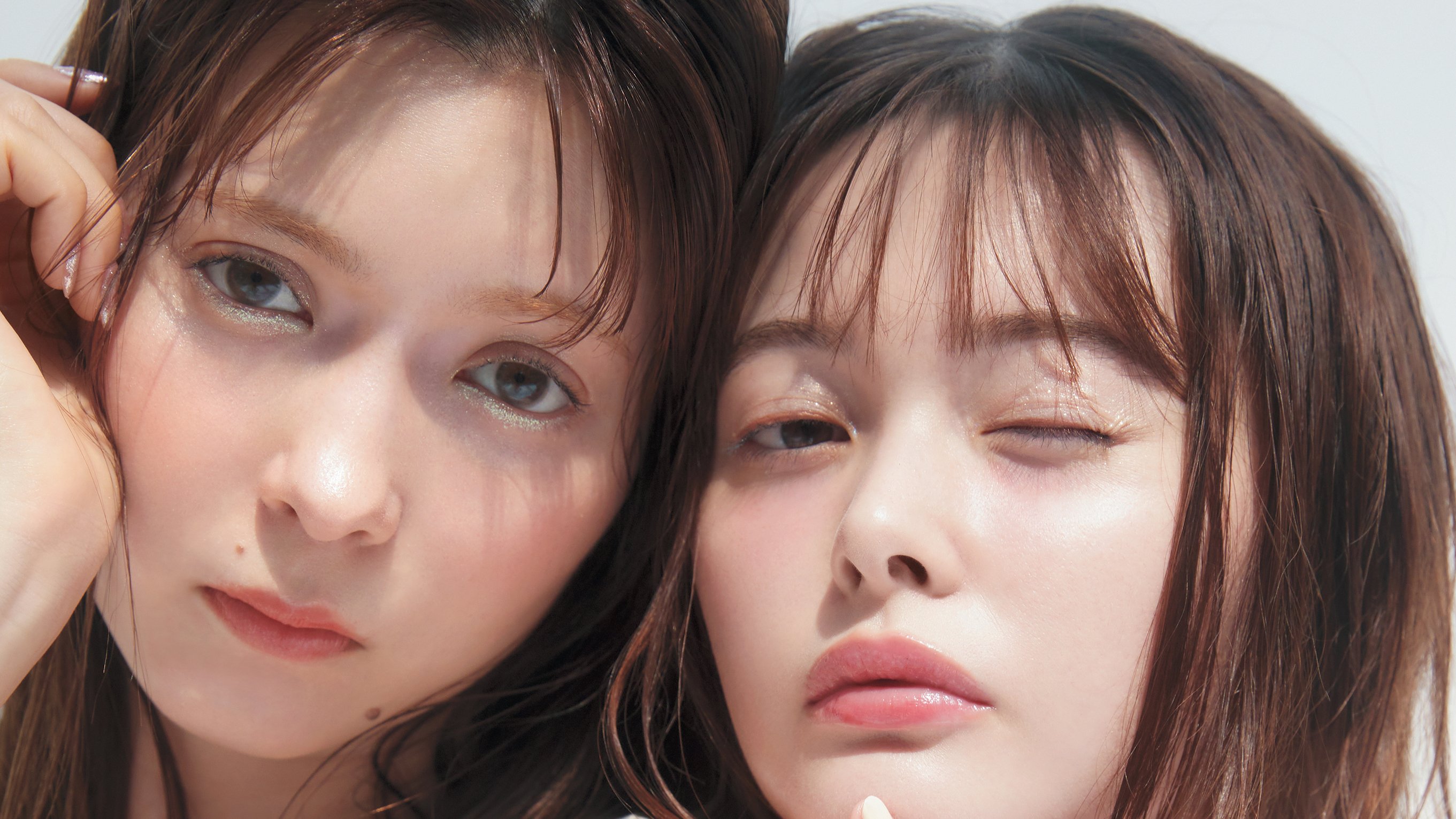 真夏のラメメイクが最強説♡ 八木アリサ＆玉城ティナが魅せる【ホワイトラメメイク】 | arweb（アールウェブ）